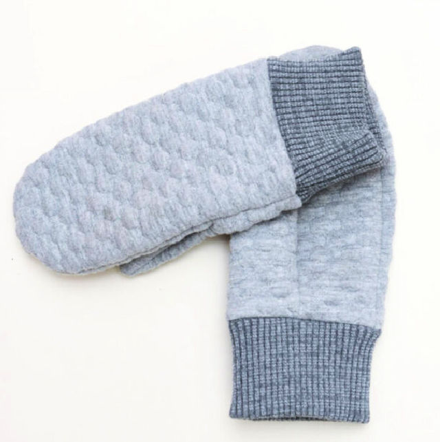 25 Free Mitten Sewing Patterns {Step by Step Pattern}