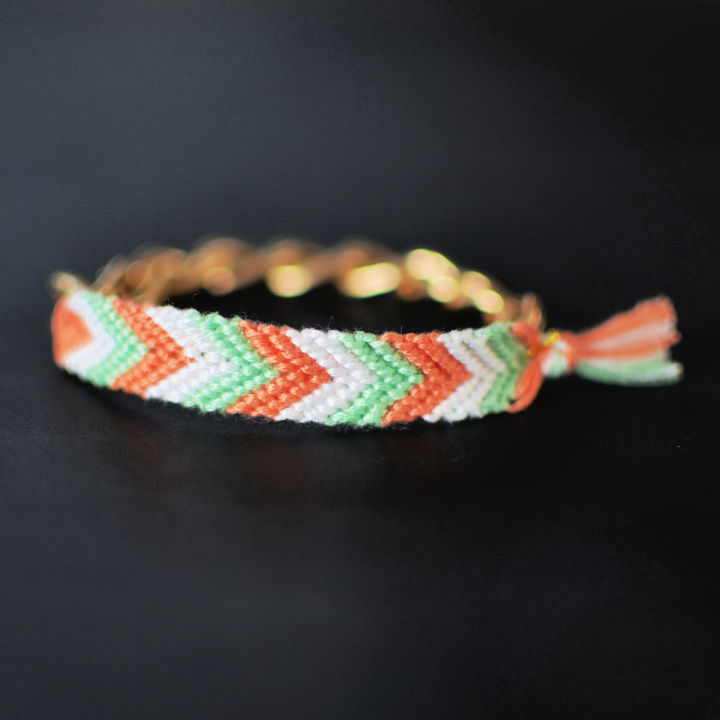 How to Make a Chevron Friendship Bracelet: 25 Free Pattern
