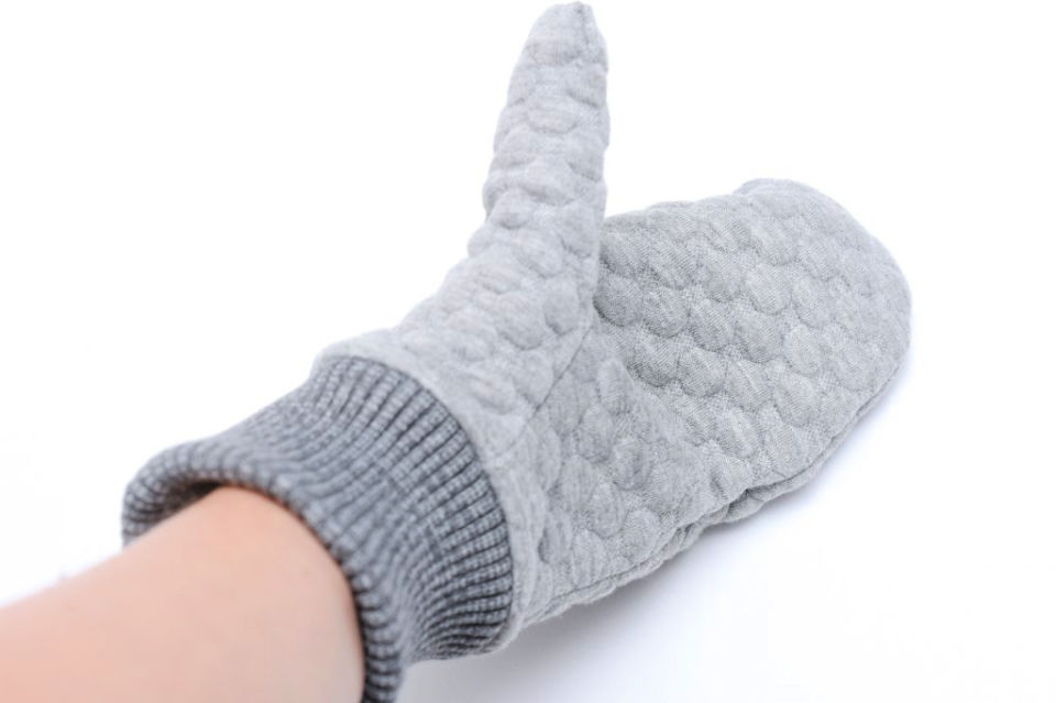 25 Free Mitten Sewing Patterns {Step by Step Pattern}