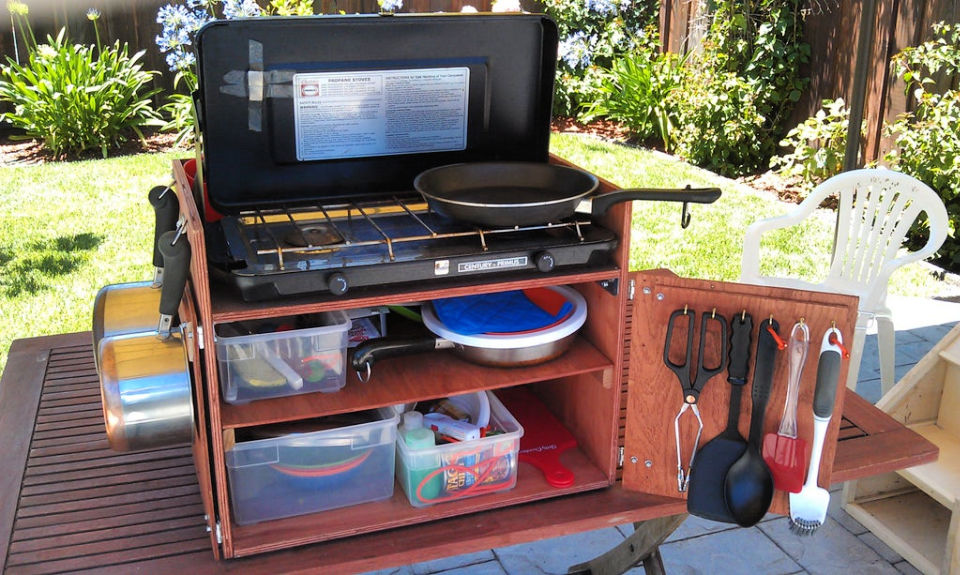 25 DIY Chuck Box Plans: Camp Kitchen Box Ideas