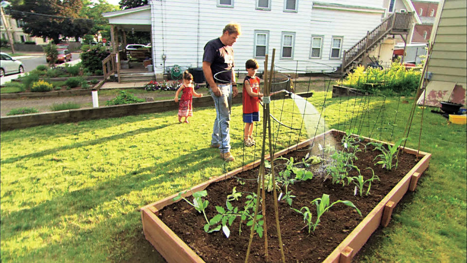 25 Easy DIY Vegetable Garden Ideas to Build