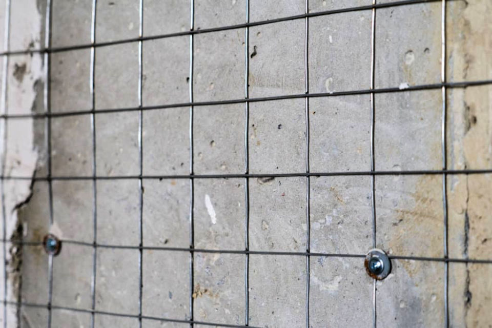 23 DIY Wire Fence Ideas: Learn How to Build a Wire Fence