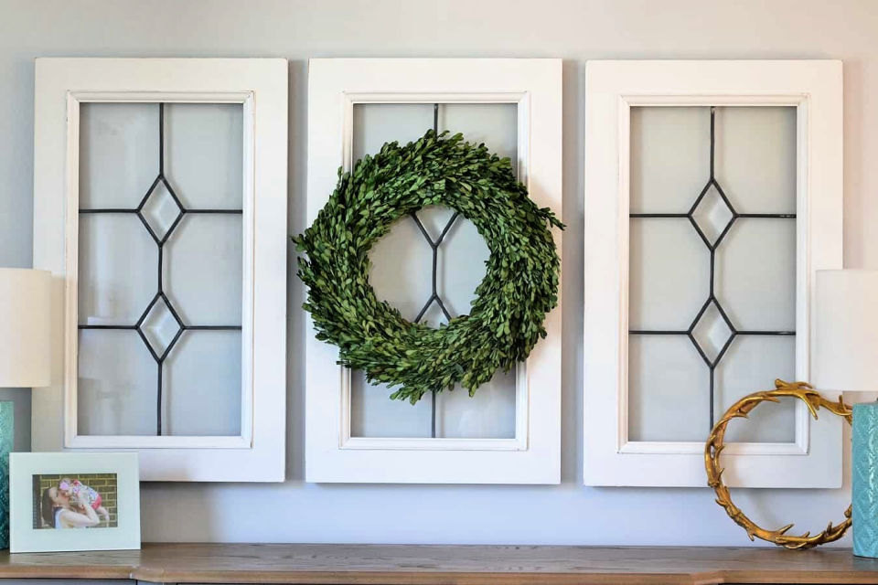 25 DIY Old Window Ideas: Use Old Windows for Decor