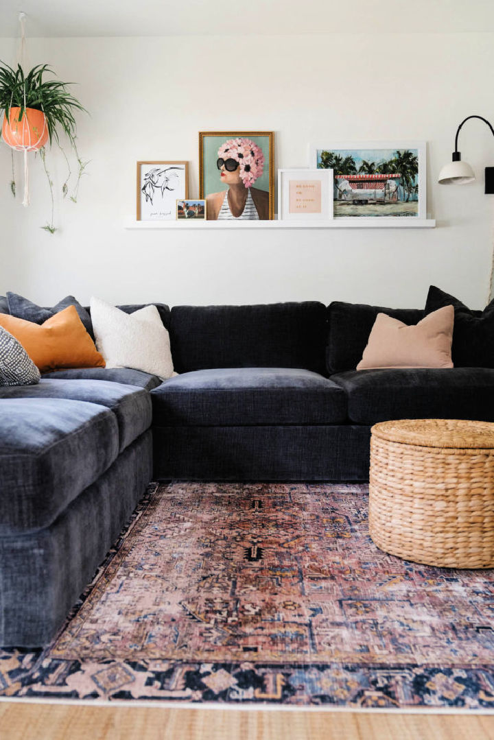 25 DIY Picture Ledge Ideas: Build Picture Ledge Shelf