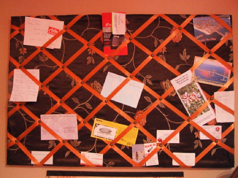 25 DIY Memo Board Ideas: How To Make a Memory Board