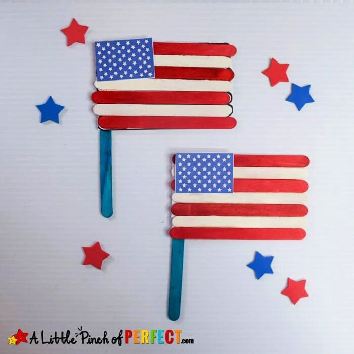 25 Easy American Flag Crafts for Kids: Flag Day Craft Ideas