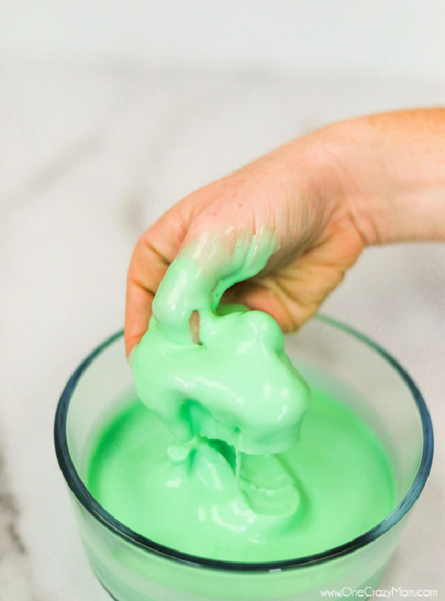 40 Quick and Easy Oobleck Recipe: How To Make Oobleck