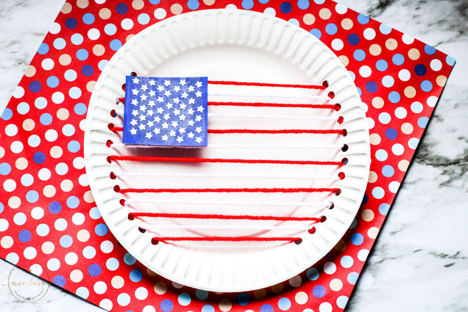 25 Easy American Flag Crafts for Kids: Flag Day Craft Ideas