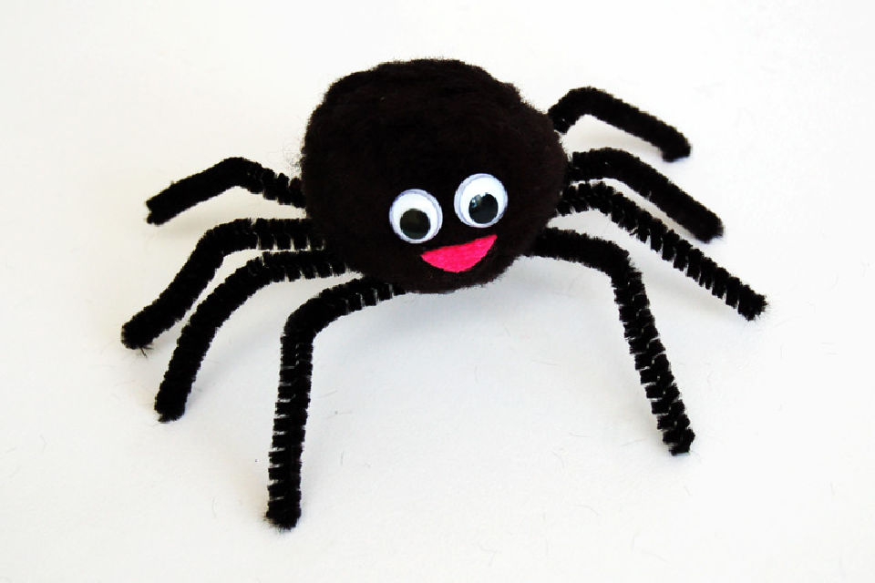 25 Easy Spider Crafts for Kids: Preschoolers & Toddlers