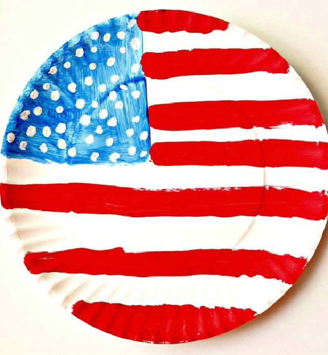 25 Easy American Flag Crafts for Kids: Flag Day Craft Ideas