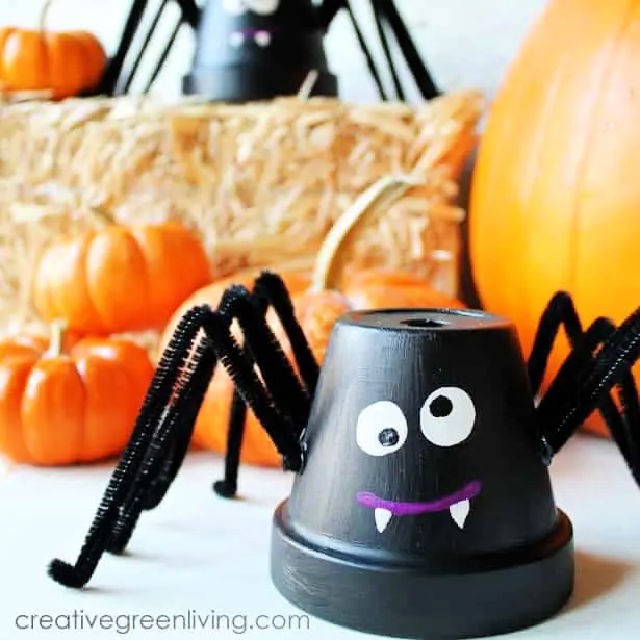 25 Easy Spider Crafts for Kids: Preschoolers & Toddlers