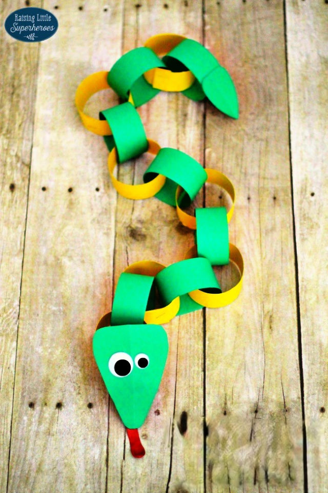 25 Easy Snake Crafts for Kids (Preschoolers & Toddlers)