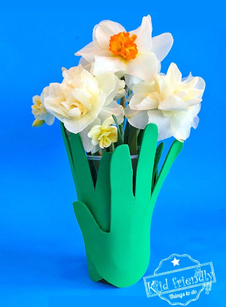 40 Easy Mothers Day Crafts and Arts for Kids