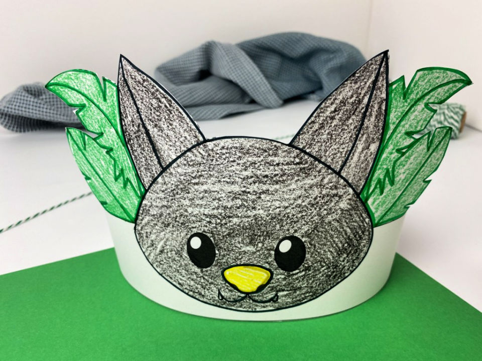 25 Easy Bat Crafts for Kids: Halloween Bat Craft Ideas