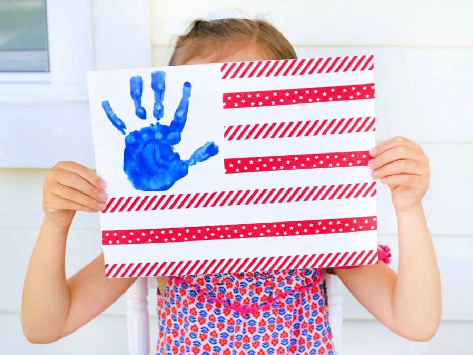25 Easy American Flag Crafts for Kids: Flag Day Craft Ideas