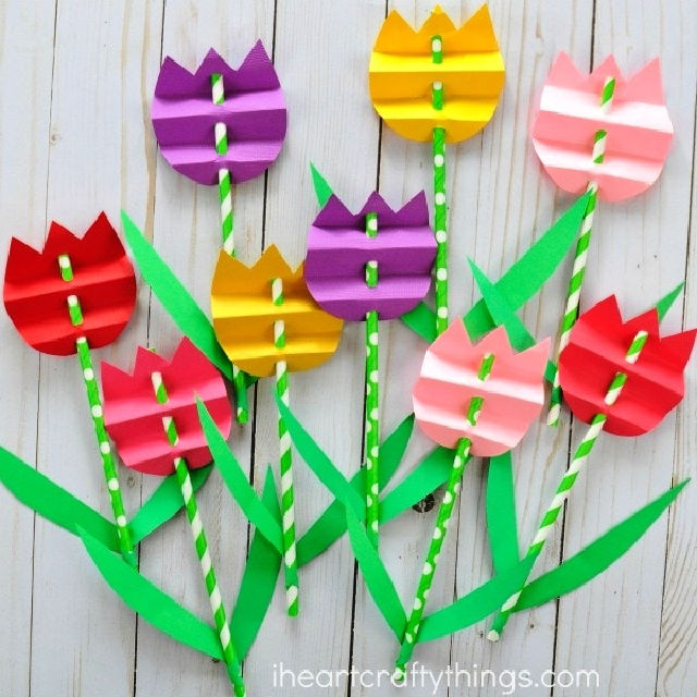 30 Easy Crafts with Straws: Things to Make with Straws