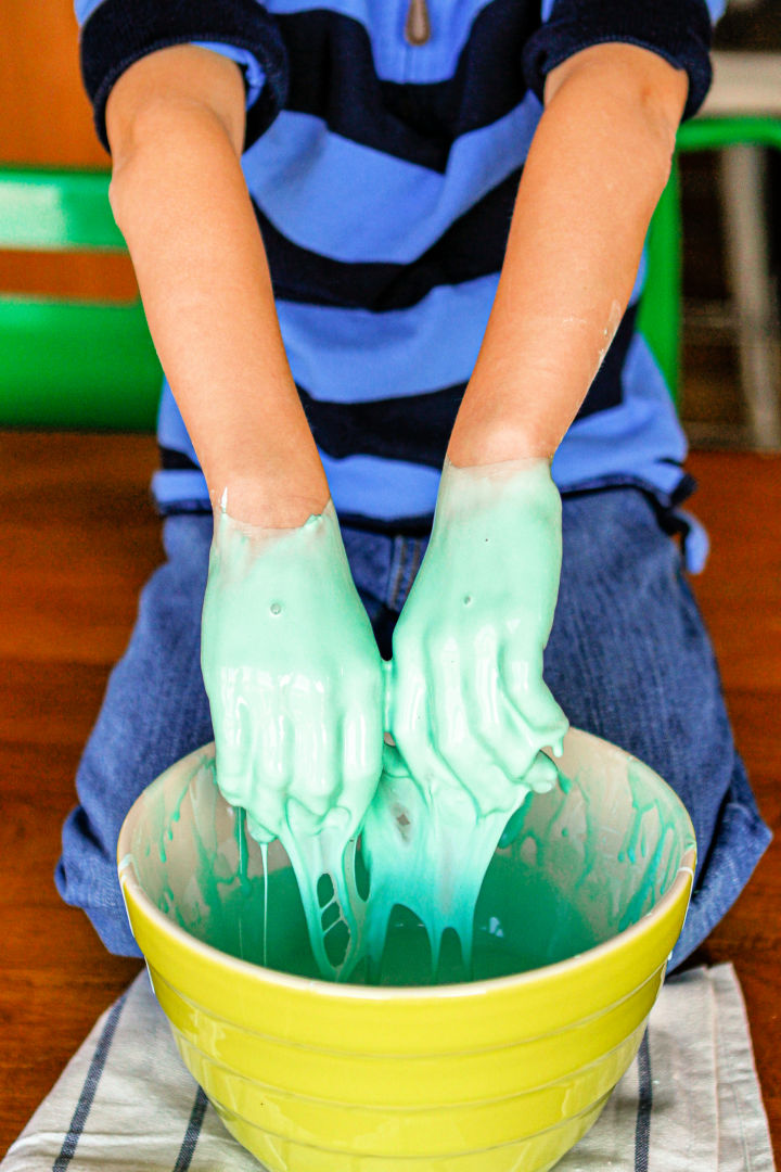 40 Quick and Easy Oobleck Recipe: How To Make Oobleck