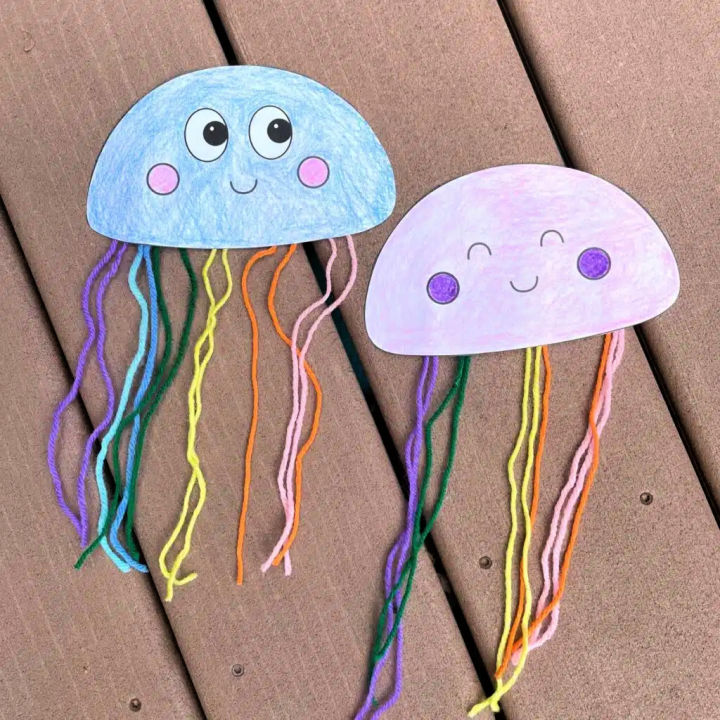 25 Easy Jellyfish Craft Ideas for Kids: Printable Template