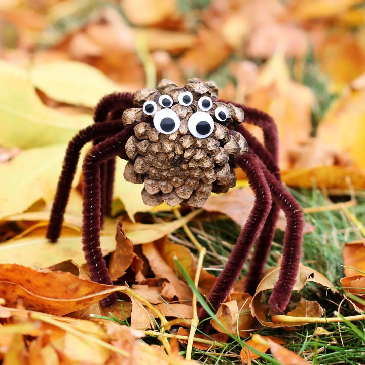 25 Easy Spider Crafts for Kids: Preschoolers & Toddlers