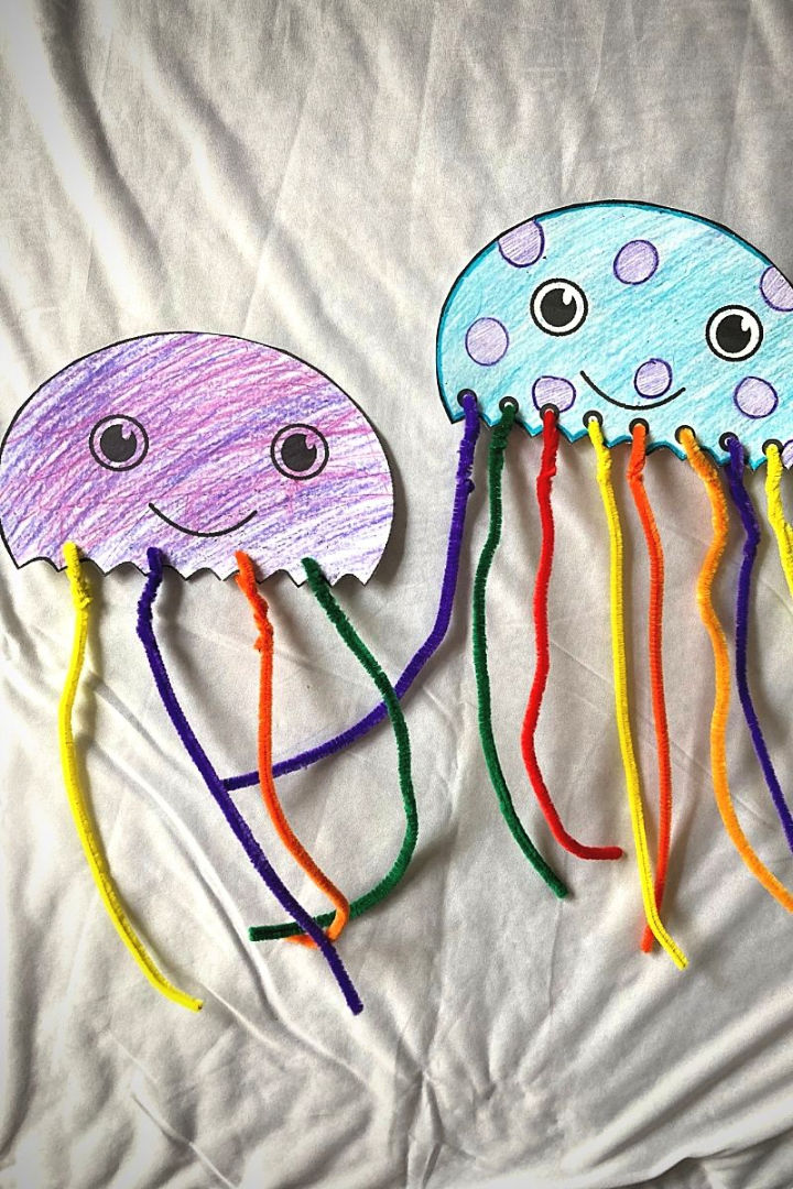 25 Easy Jellyfish Craft Ideas for Kids: Printable Template