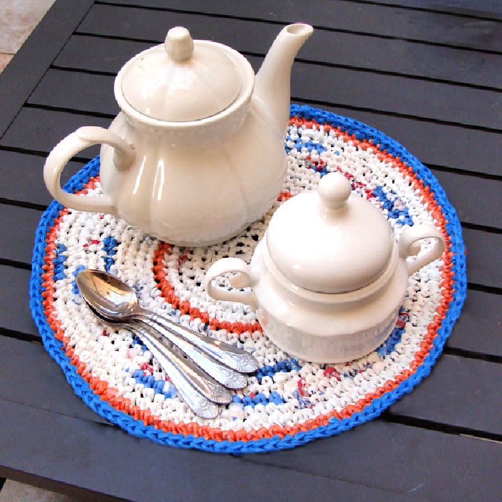 25 Easy Plastic Bag Crafts: Things to Make with Plastic Bags