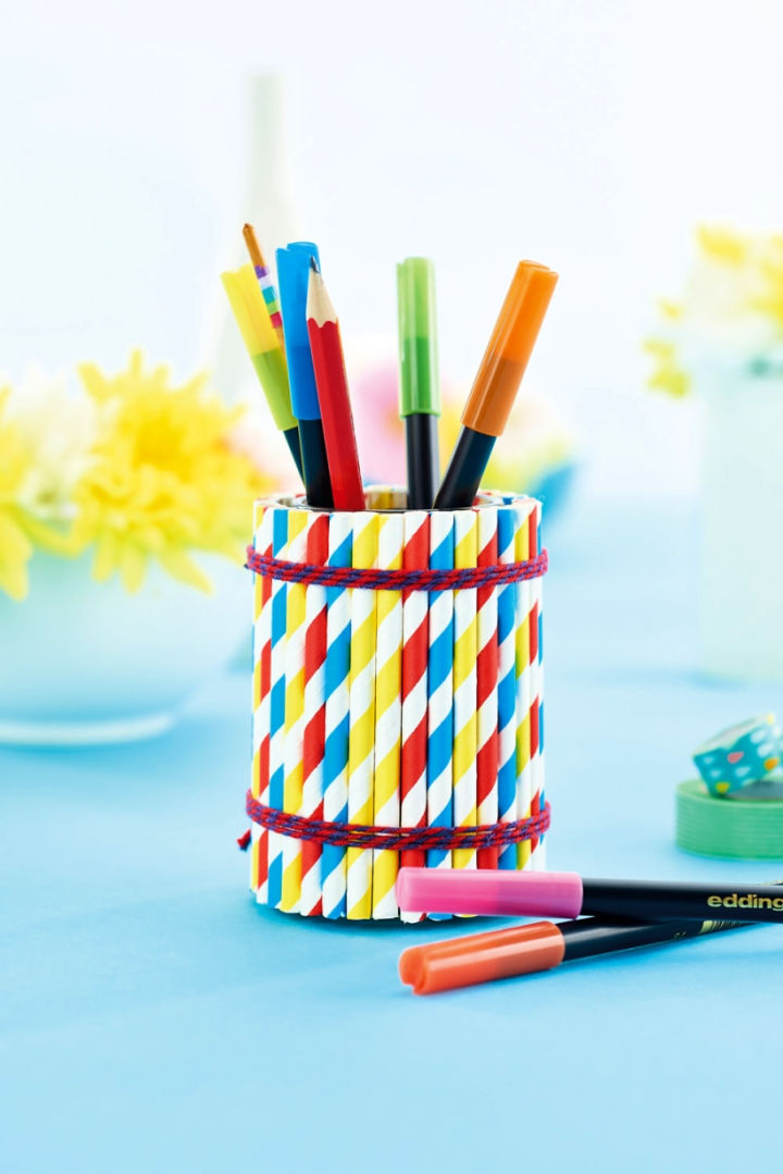 30 Easy Crafts with Straws: Things to Make with Straws