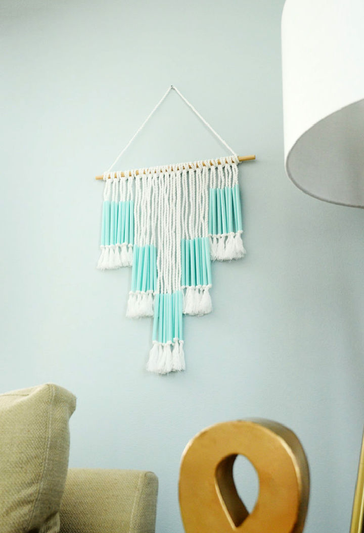 30 Easy Crafts with Straws: Things to Make with Straws
