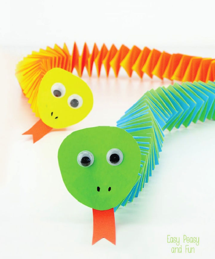 40 Easy Animal Crafts for Kids (Preschoolers & Toddlers)