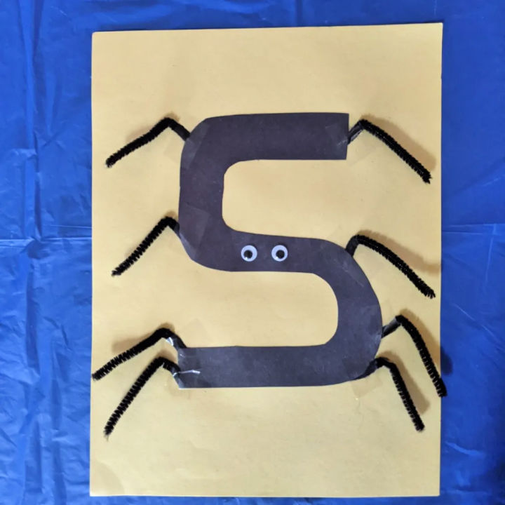 25 Easy Spider Crafts for Kids: Preschoolers & Toddlers