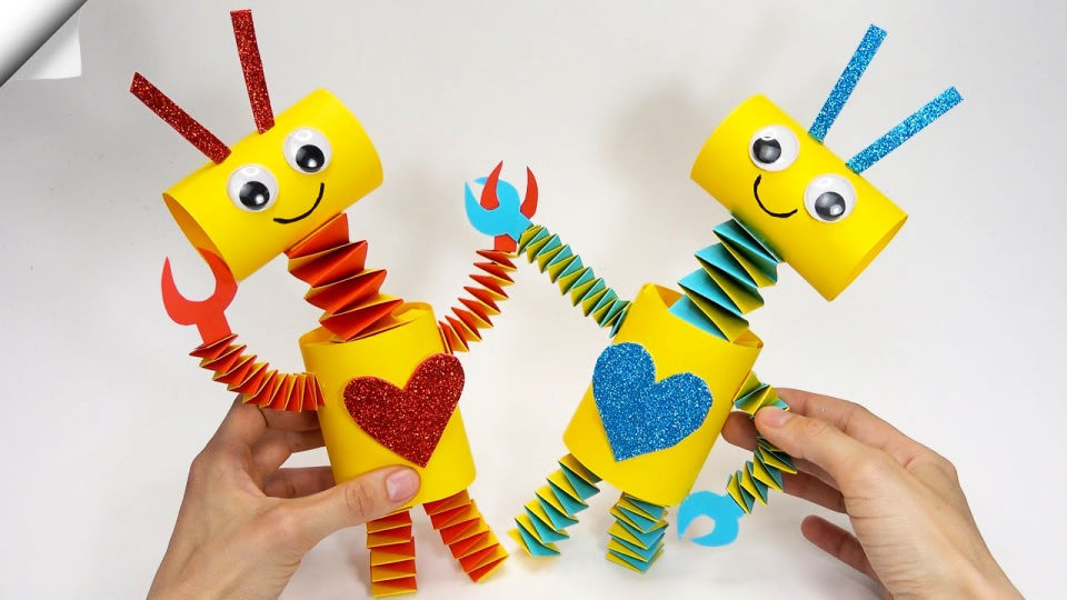 25 Robot Crafts for Kids (Preschoolers and Toddlers)